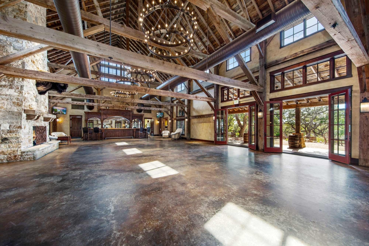 The Party Barn - Todd Glowka Builder